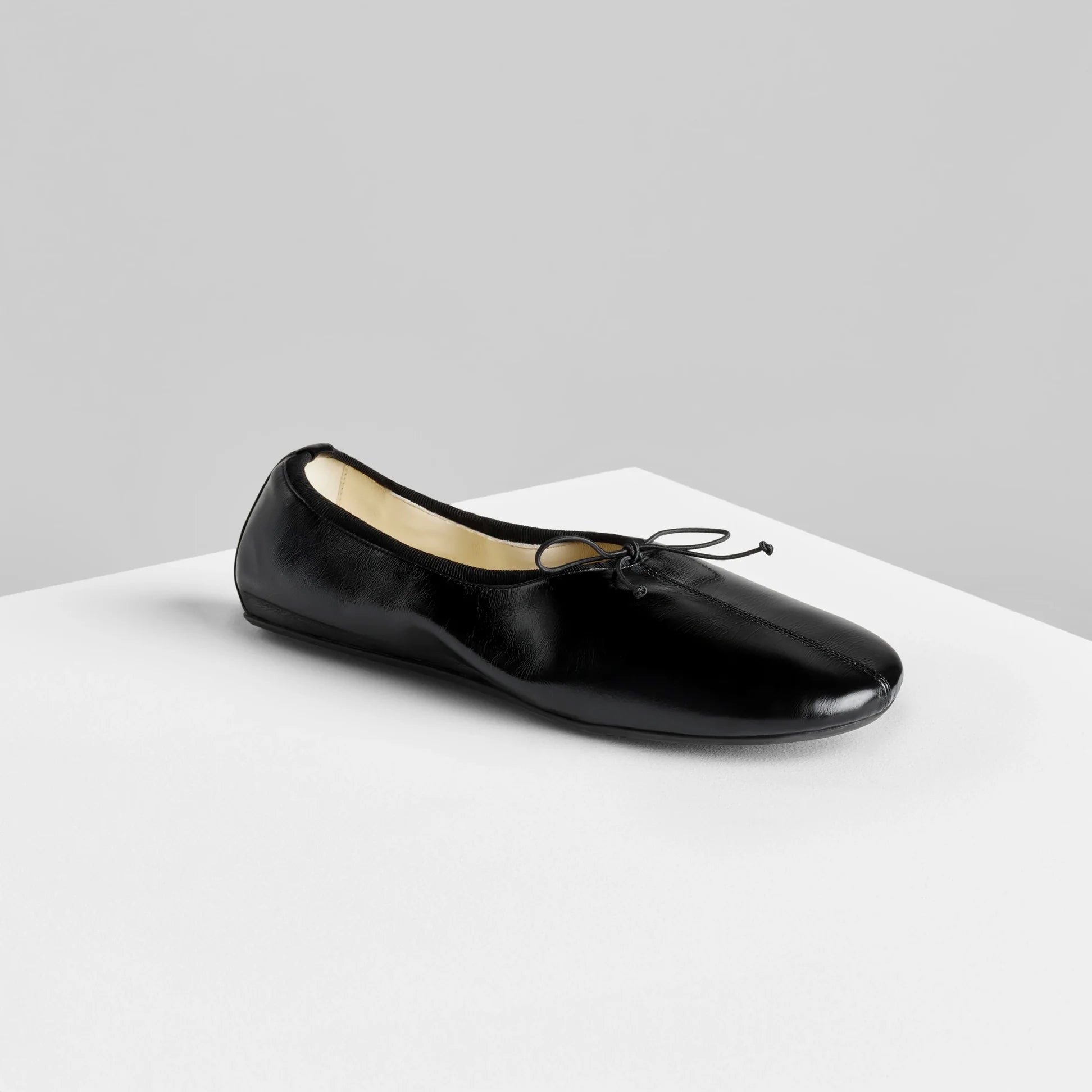 Gathered Flat in Black Shiny Calf Leather | Simon James