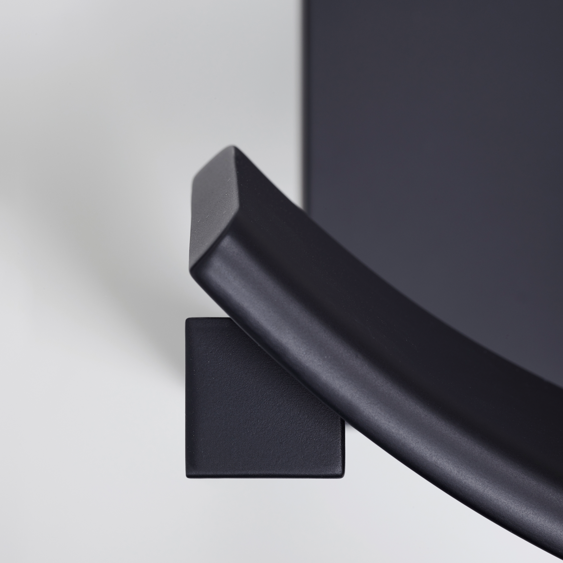Primo Chair | Simon James