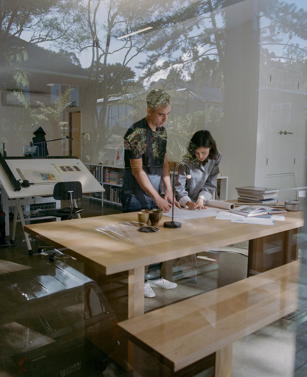 Simon James | The most relevant contemporary design brands of today, from furniture and lighting ...