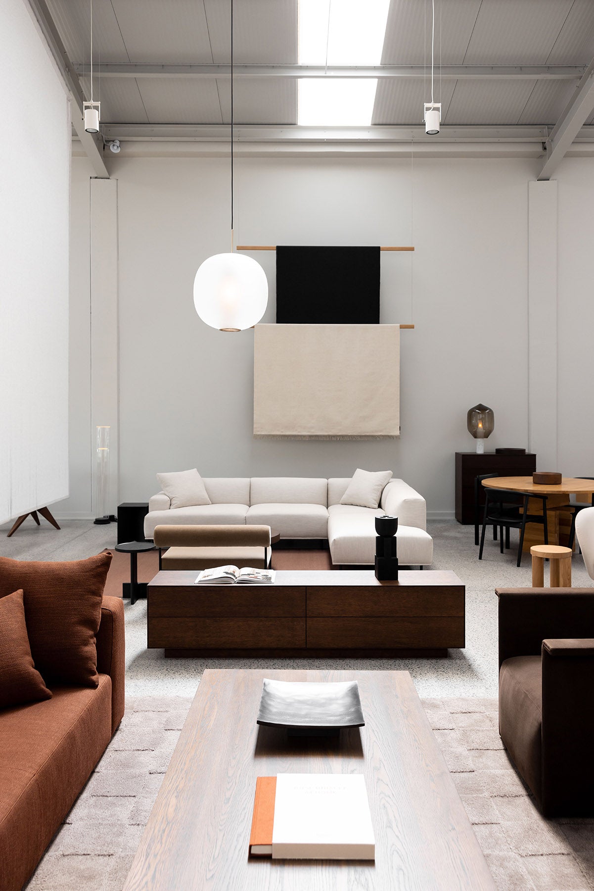 Simon James | The most relevant contemporary design brands of today, from furniture and lighting ...